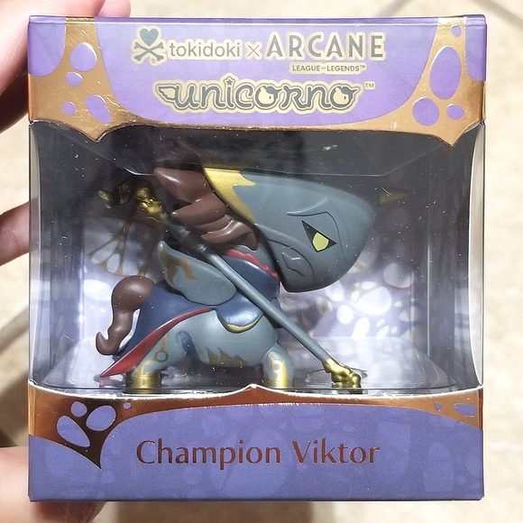 tokidoki | Toys | Tokidoki X Arcane Unicorno Champion Viktor Figure ...